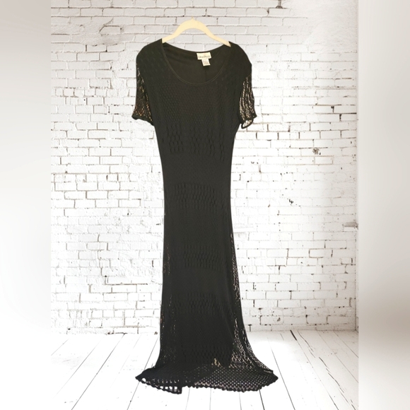 Dresses | Ultra Dress Black Crochet Overlay Maxi Dress Size 14 48 Long ...